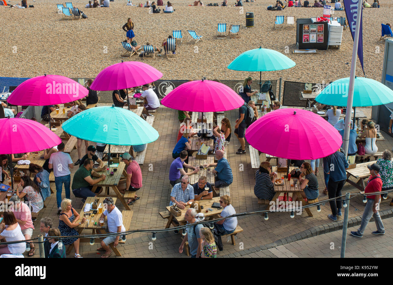 Brighton seafront restaurant hi-res stock photography and images - Alamy