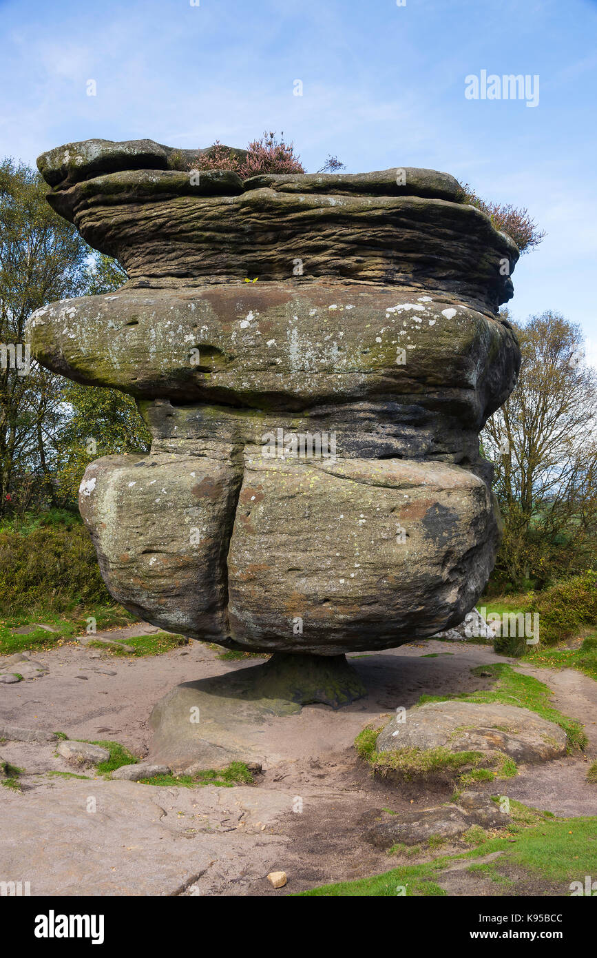 Beautiful Balancing Rock Formations at Brimham Rocks near Pateley ...