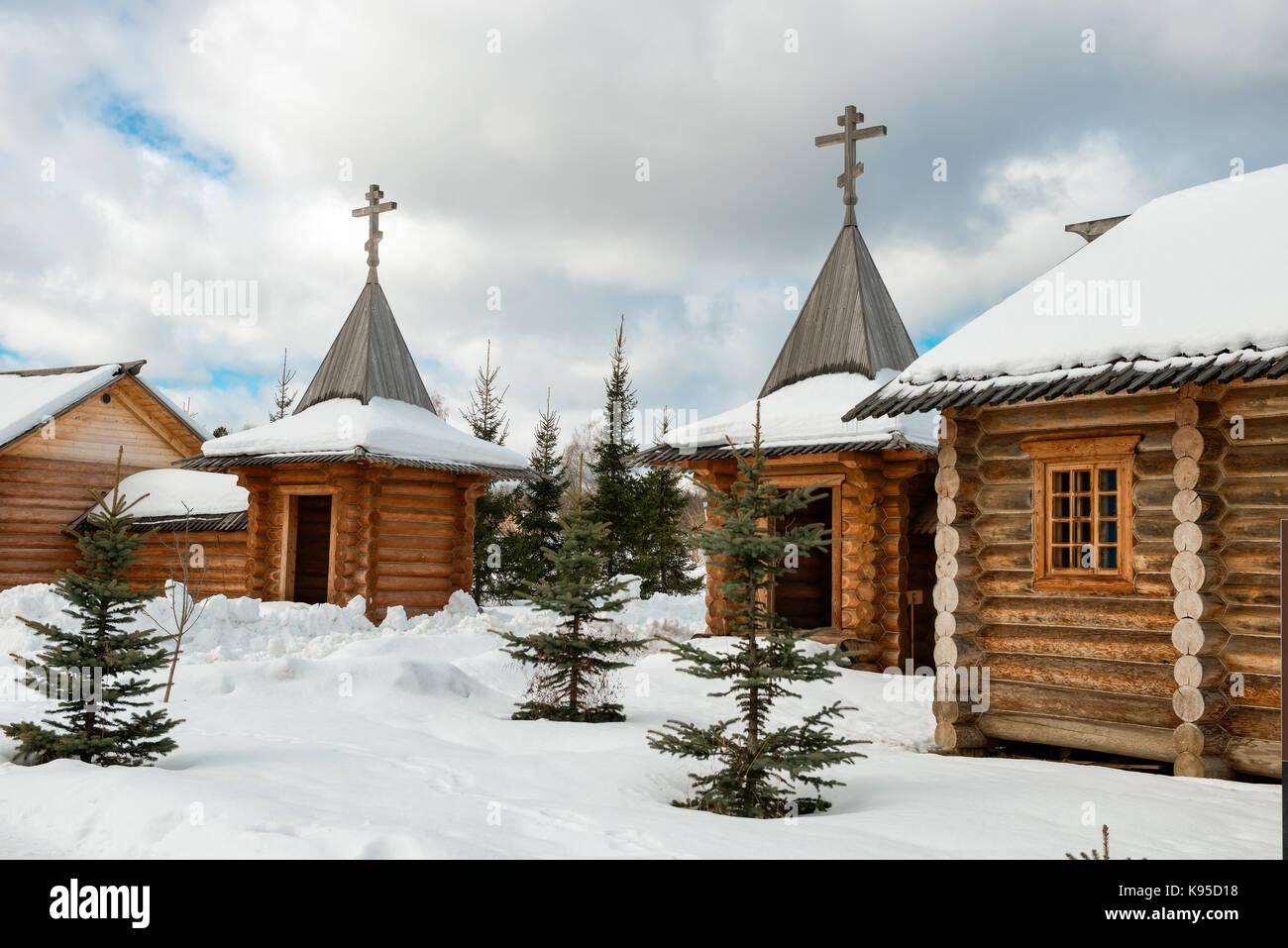 Holy spring gremyachiy Klyuch. Bushing turrets. Svyatogorye. Moscow ...