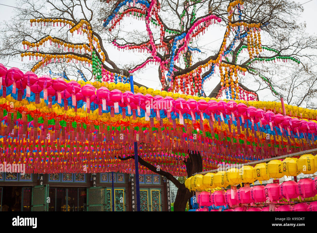 The colorful Jogyesa Buddhist Temple in Seoul, South Korea, Asia Stock ...