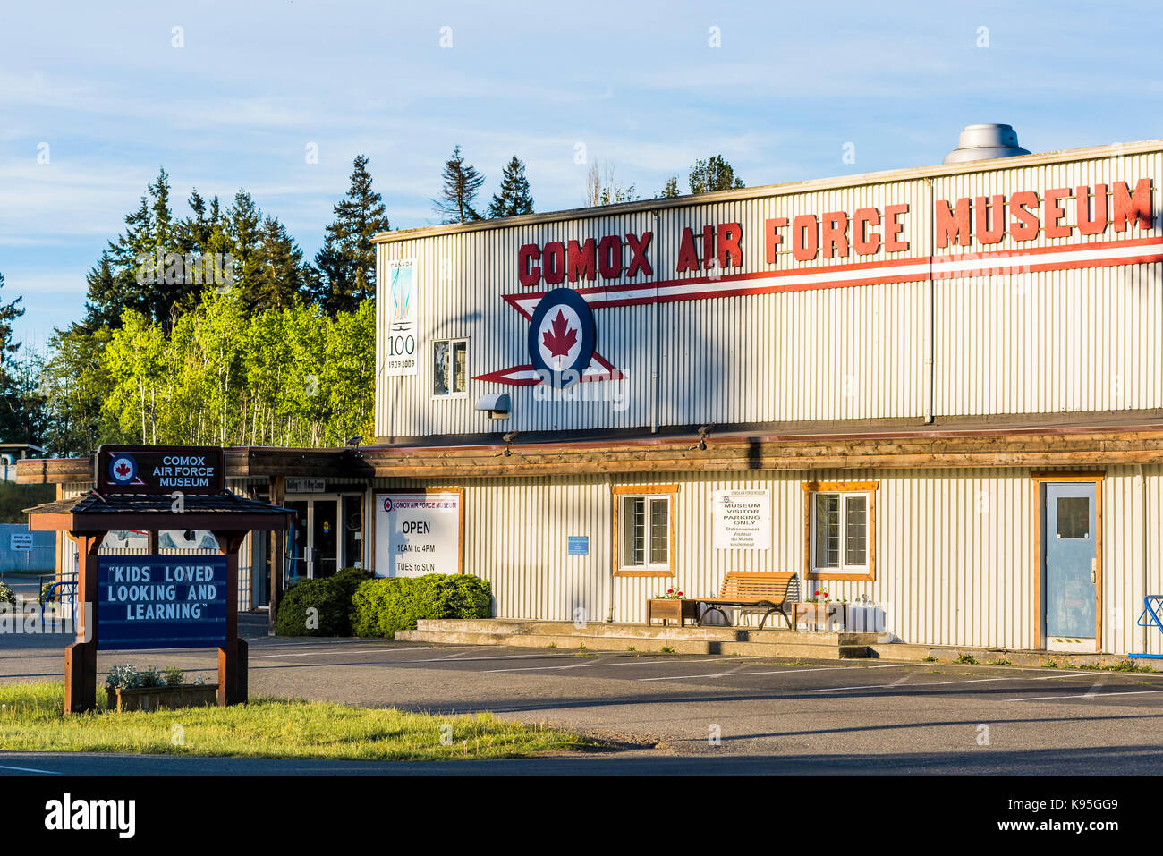 Comox air force museum hi-res stock photography and images - Alamy