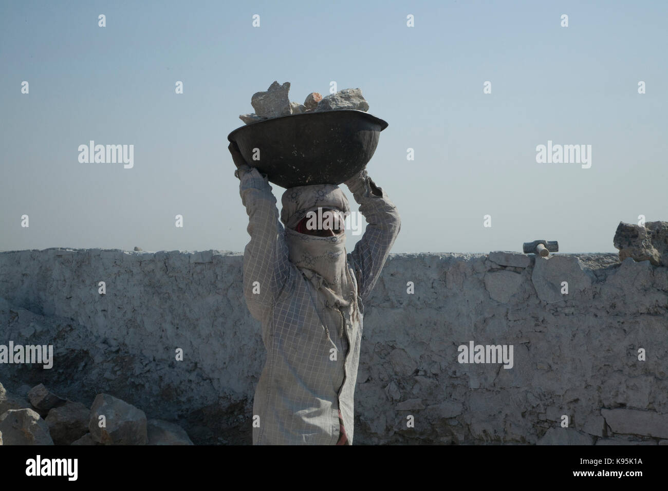 Child labour india girls hi-res stock photography and images - Alamy