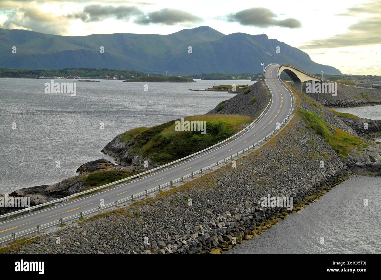 Atlantic ocean road norwegian hi-res stock photography and images - Alamy