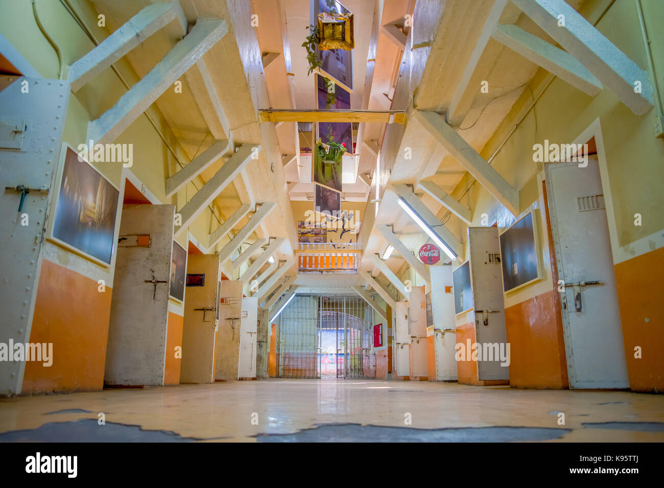 Prision cells hi-res stock photography and images - Alamy