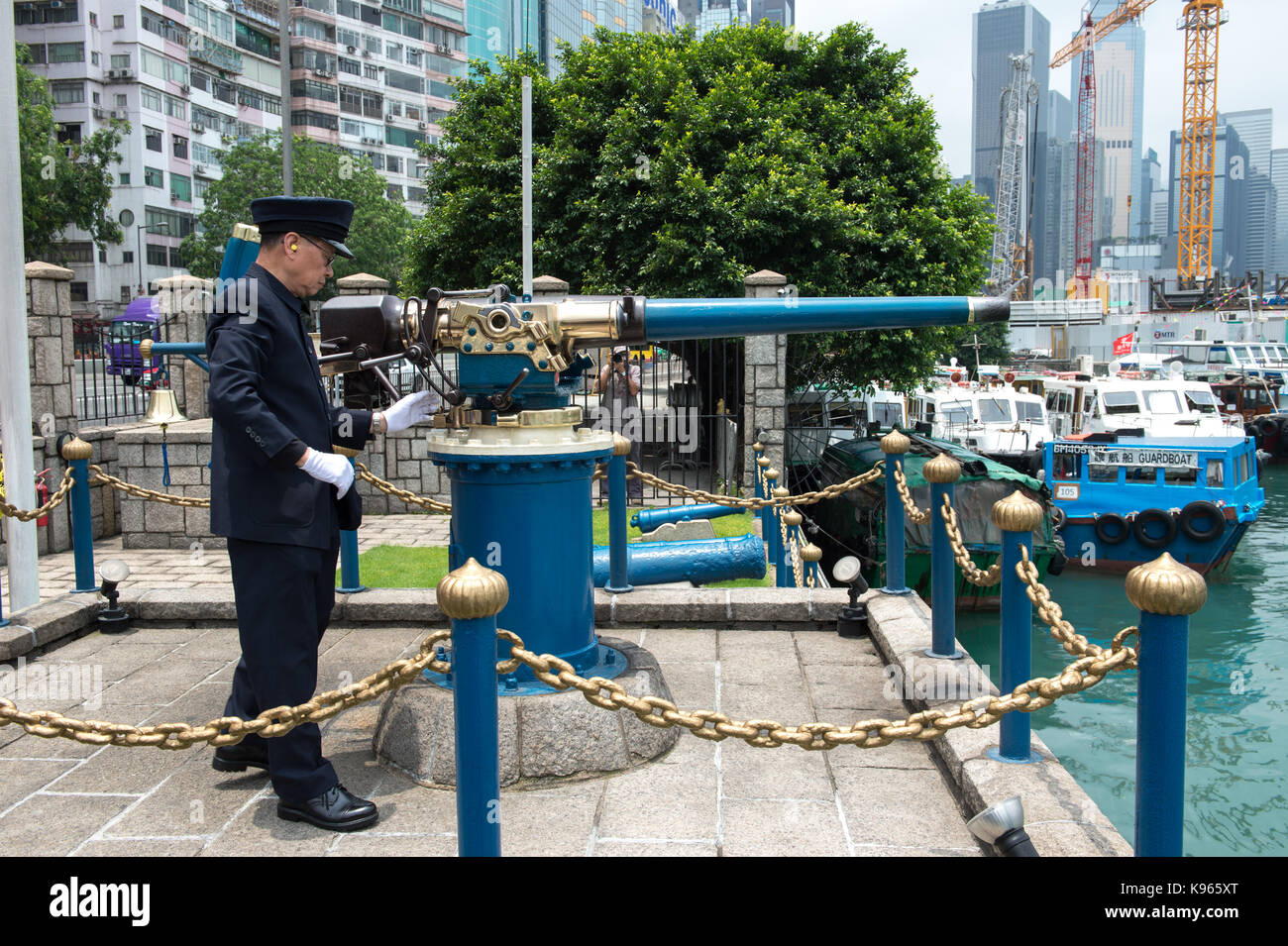 Causeway bay noonday gun hi-res stock photography and images - Alamy