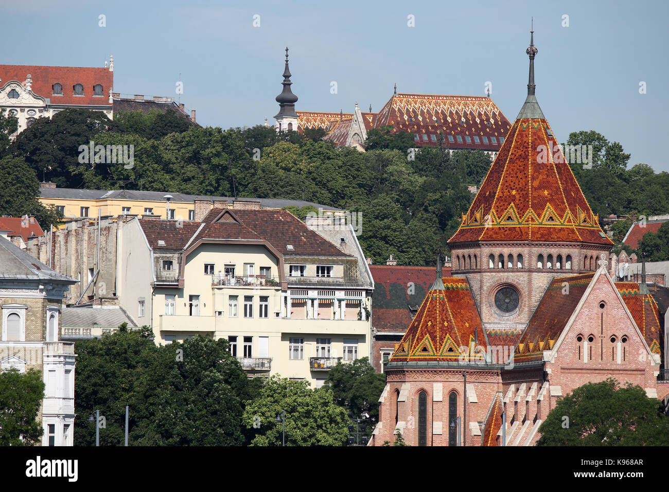 Buildings in budapest hi-res stock photography and images - Alamy
