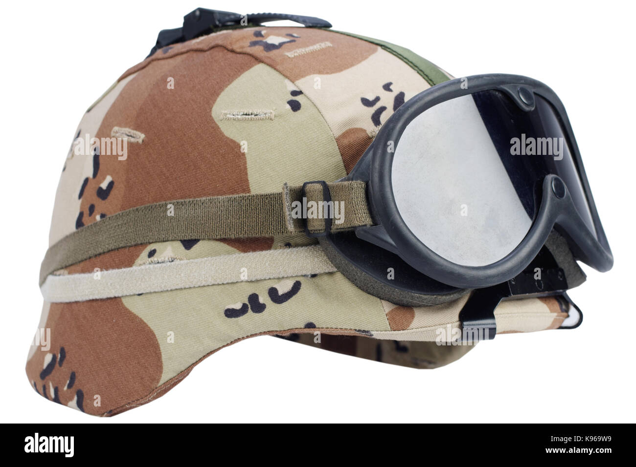 Us army kevlar combat helmet hi-res stock photography and images - Alamy