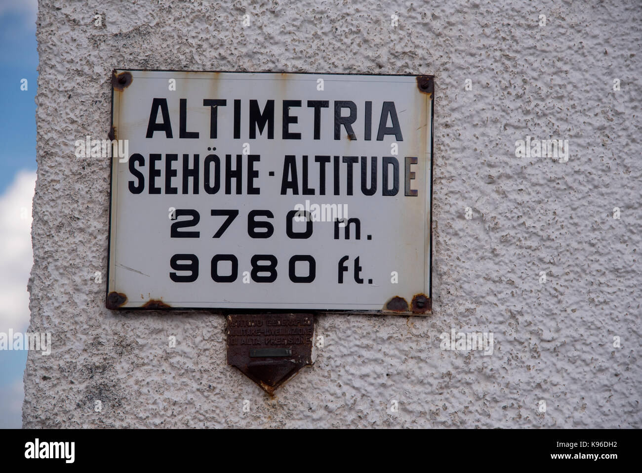 Switchback Road Sign High Resolution Stock Photography and Images - Alamy