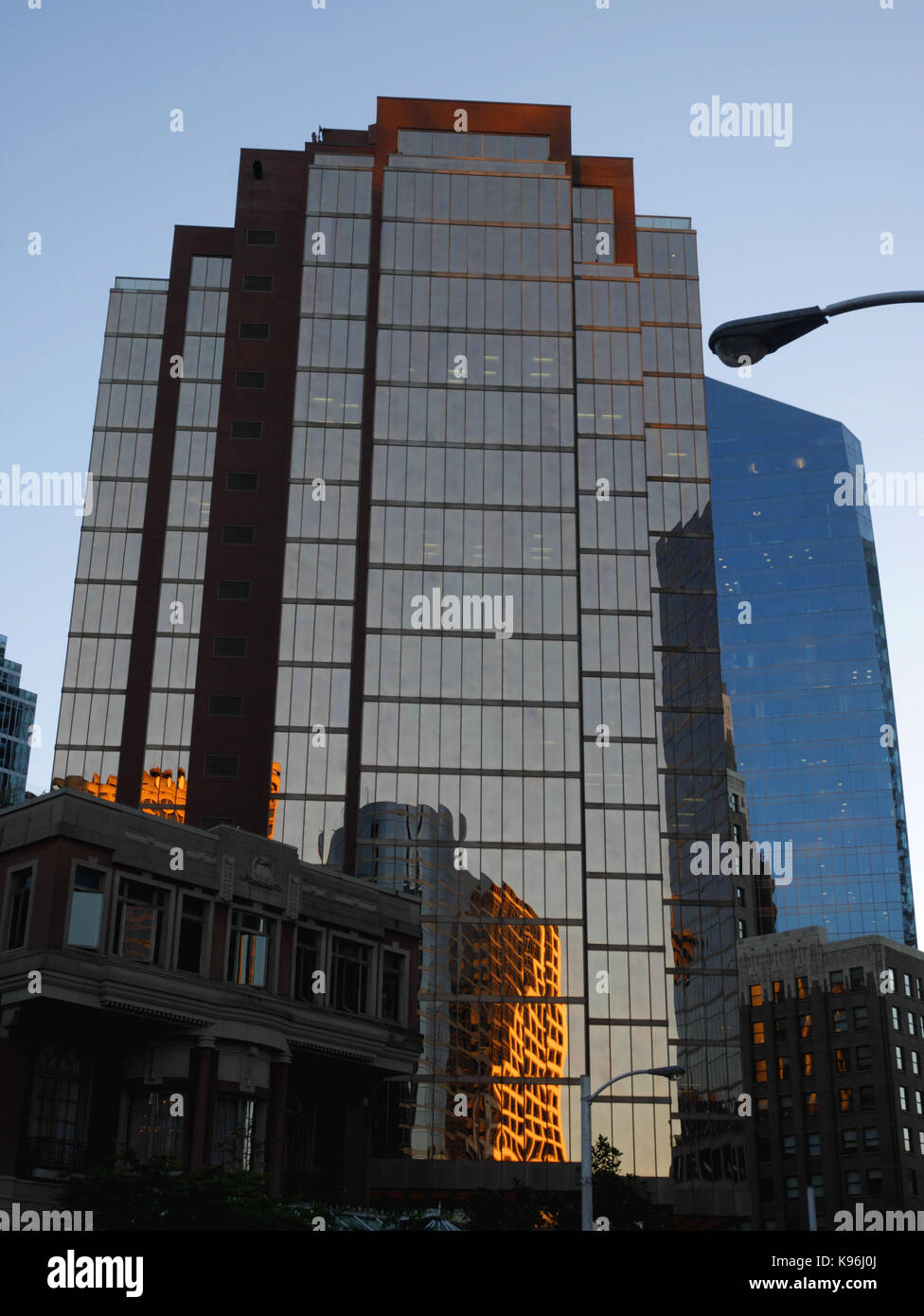 Vancouver high rise buildings hi-res stock photography and images - Alamy