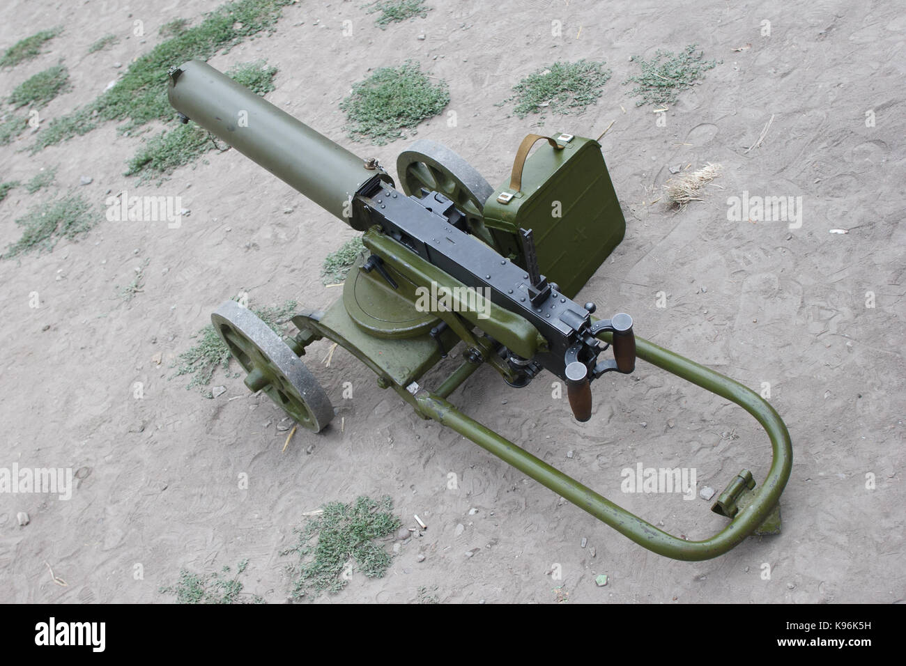Maxim gun hi-res stock photography and images - Alamy