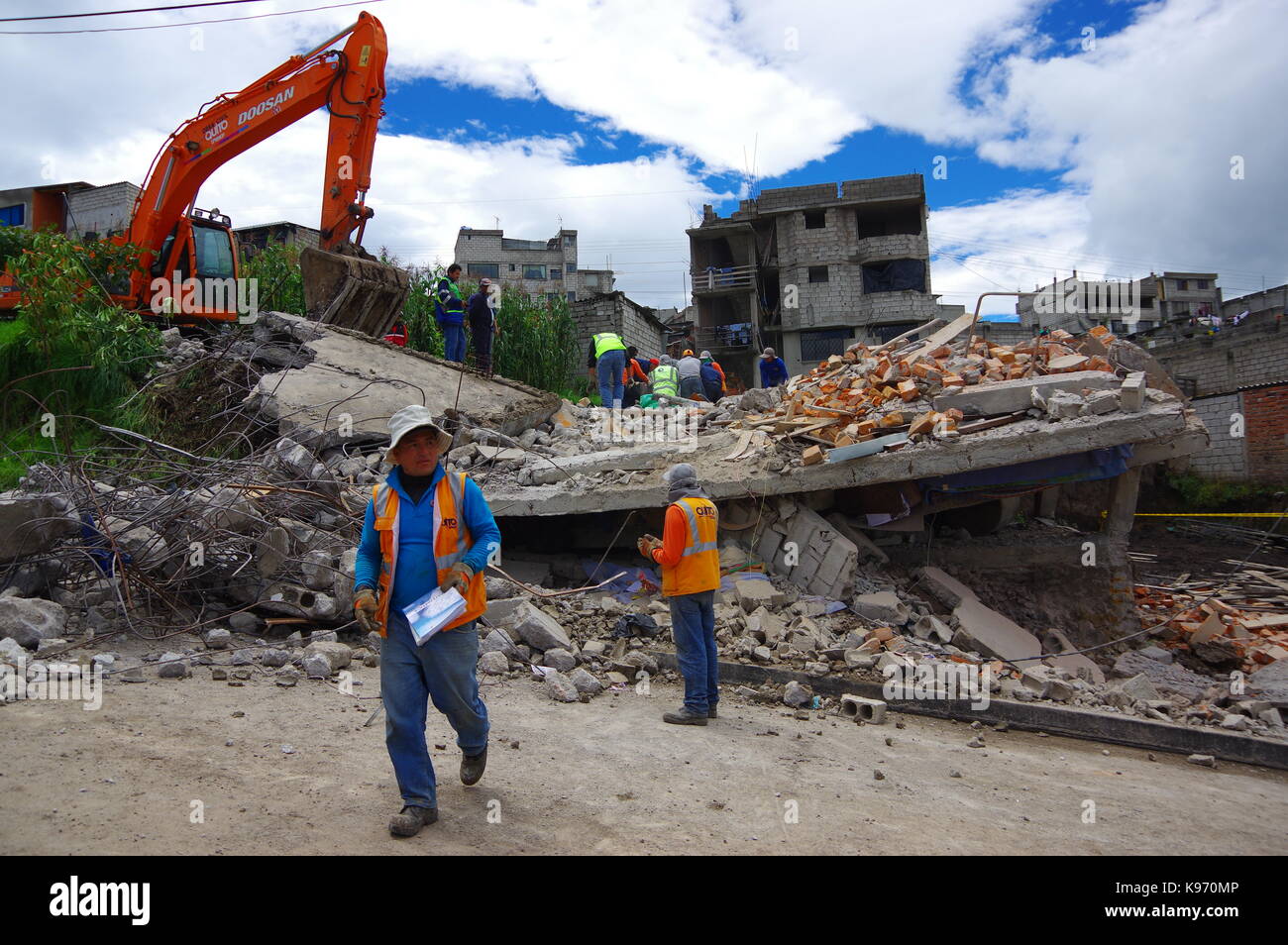 Ecuador quito earthquake hi-res stock photography and images - Alamy