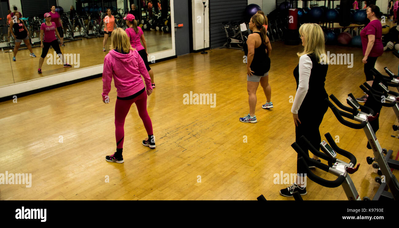 Shots of people at the Gym working out Stock Photo - Alamy