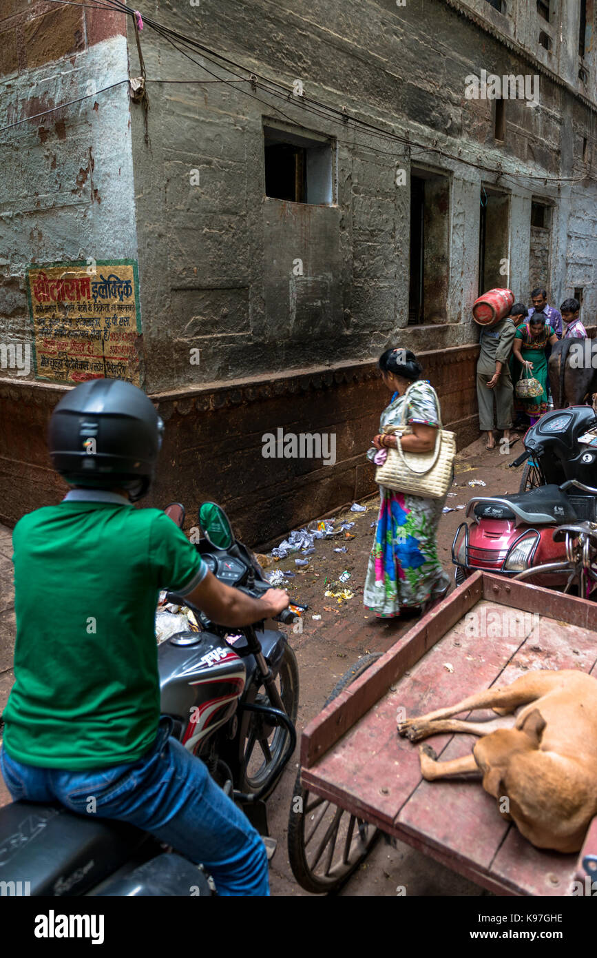 VARANASI, INDIA - MARCH 13, 2016: Vertical picture of indian people ...