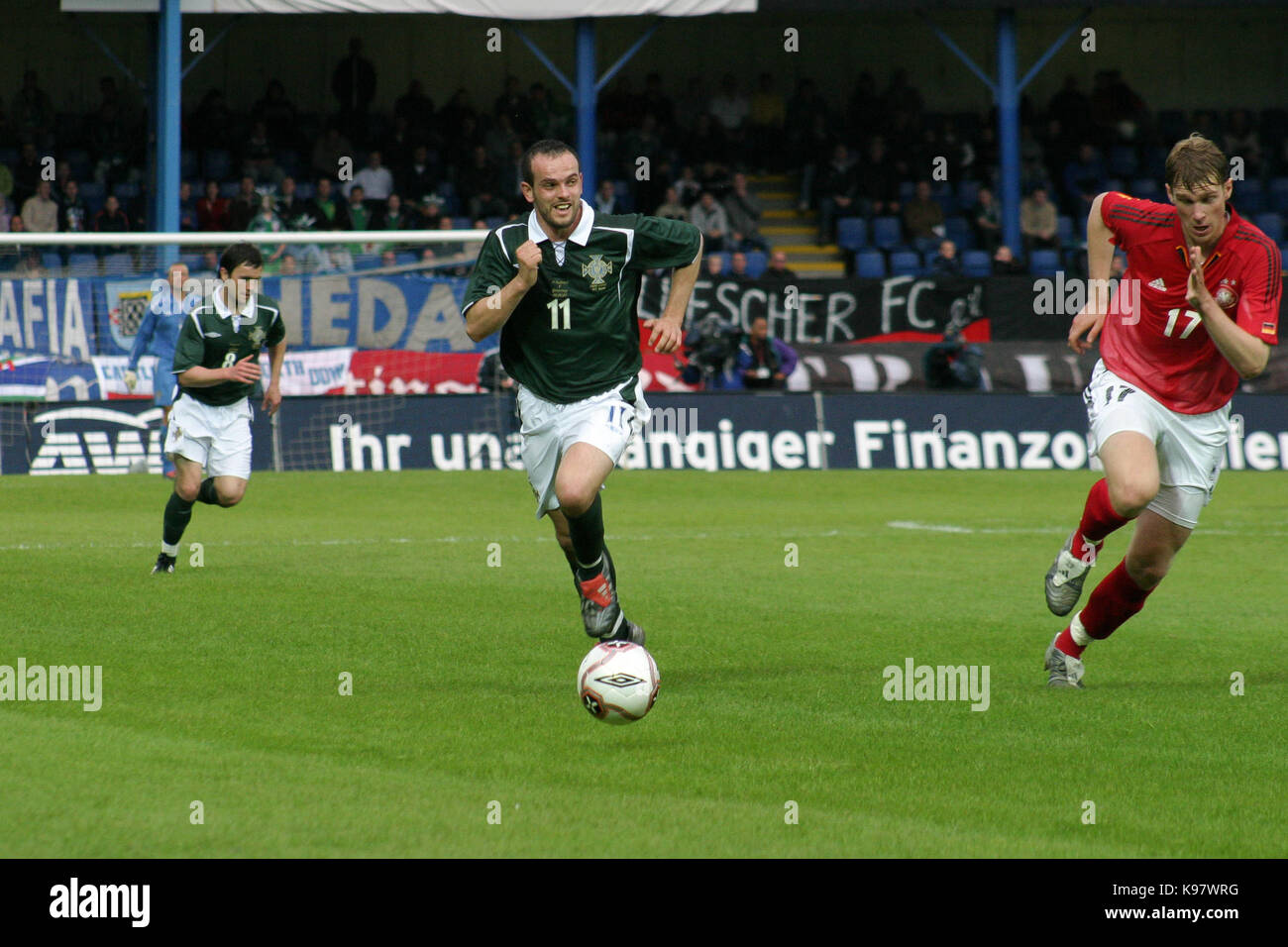 Stuart elliott northern ireland international footballer 2005 hi-res ...