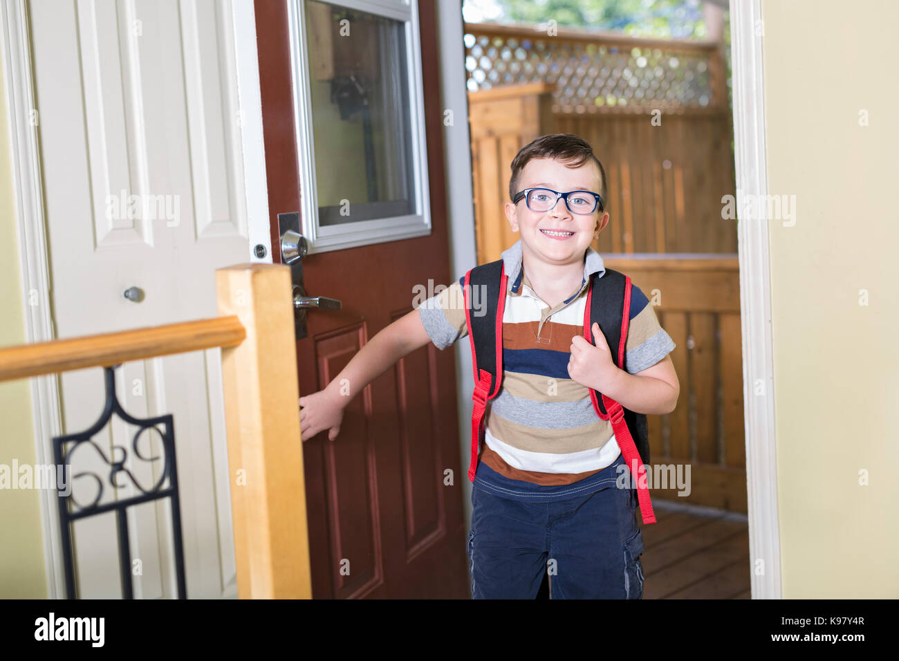 Child first day school door hi-res stock photography and images - Alamy