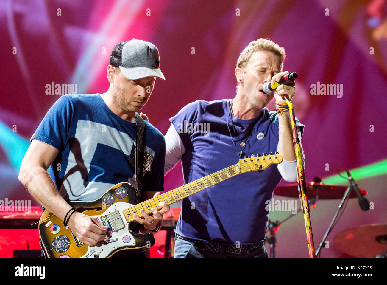Coldplay with lead singer Chris Martin performs at Rogers Centre in ...