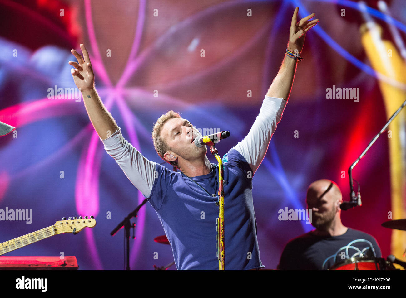 Coldplay with lead singer Chris Martin performs at Rogers Centre in ...