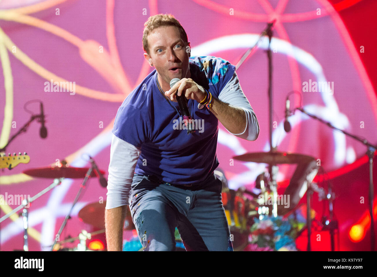 Coldplay with lead singer Chris Martin performs at Rogers Centre in ...