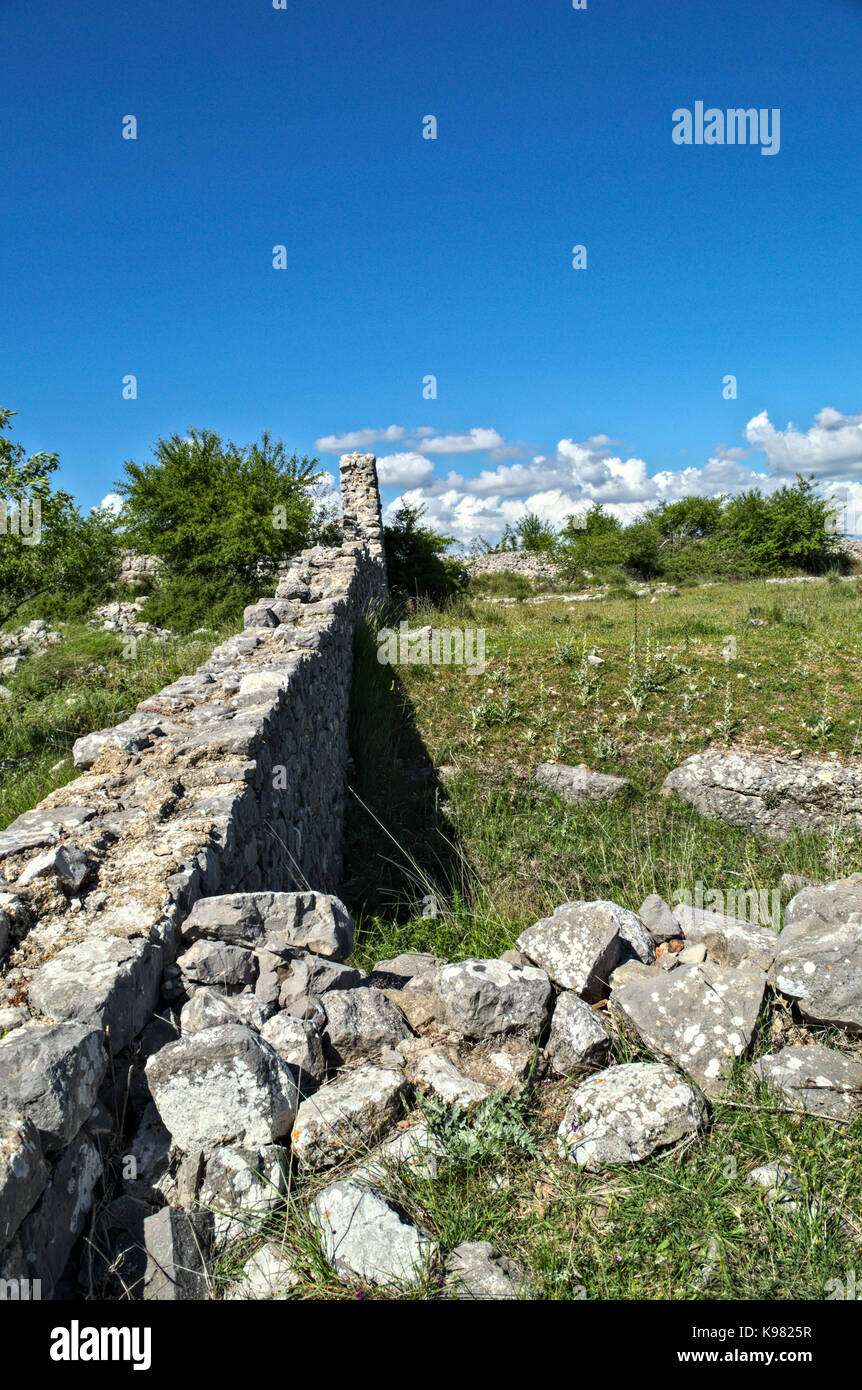 Remains of wall on Bribir fortress, Dalmatia Stock Photo - Alamy