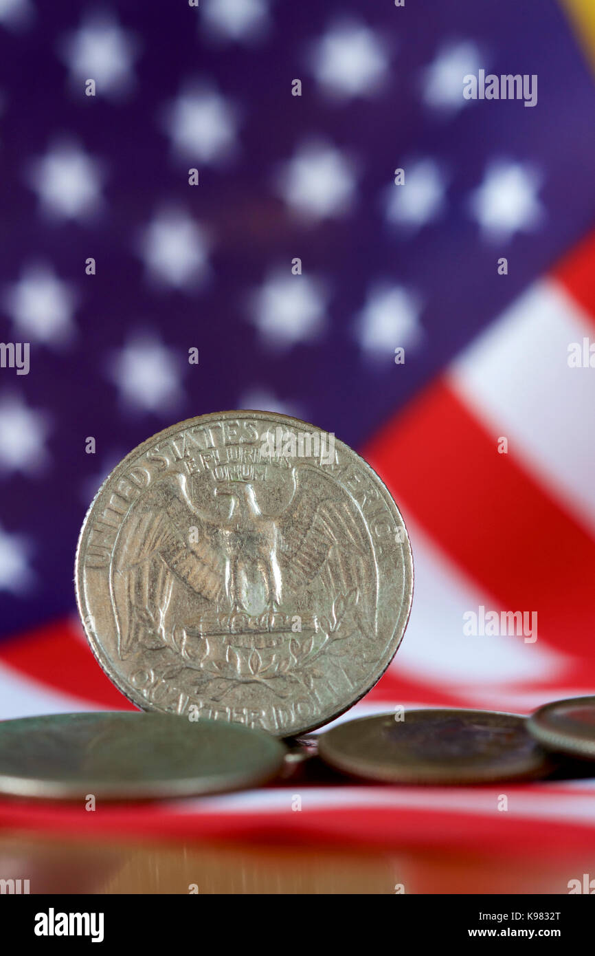 America quarter coin on background of national flag Stock Photo - Alamy