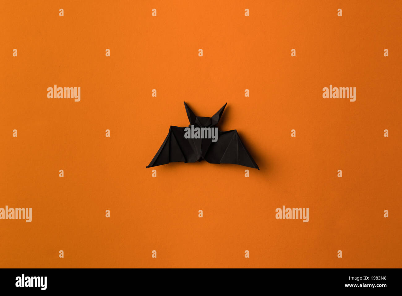 Origami bat hi-res stock photography and images - Alamy