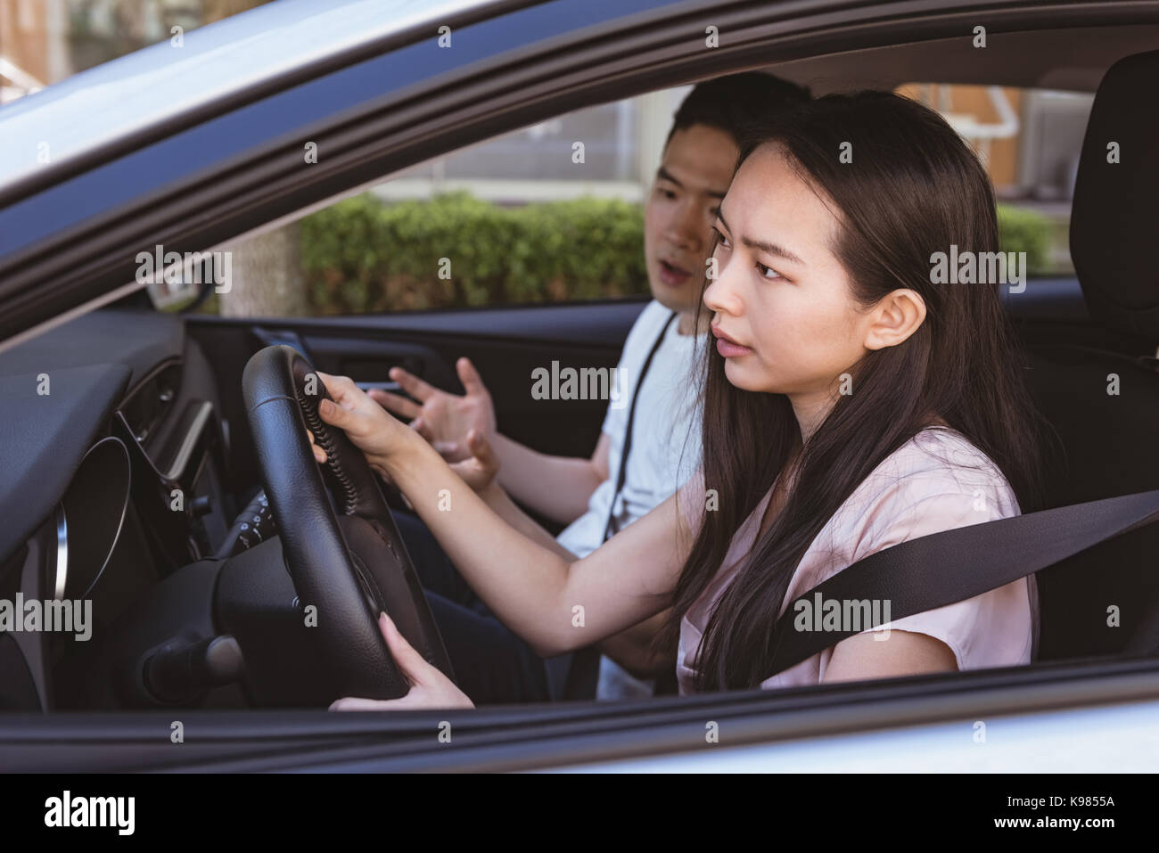 Couple arguing in car hi-res stock photography and images - Alamy