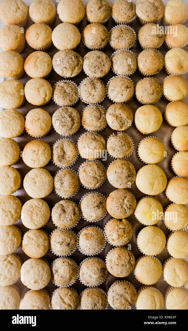 Arranged cakes hi-res stock photography and images - Alamy