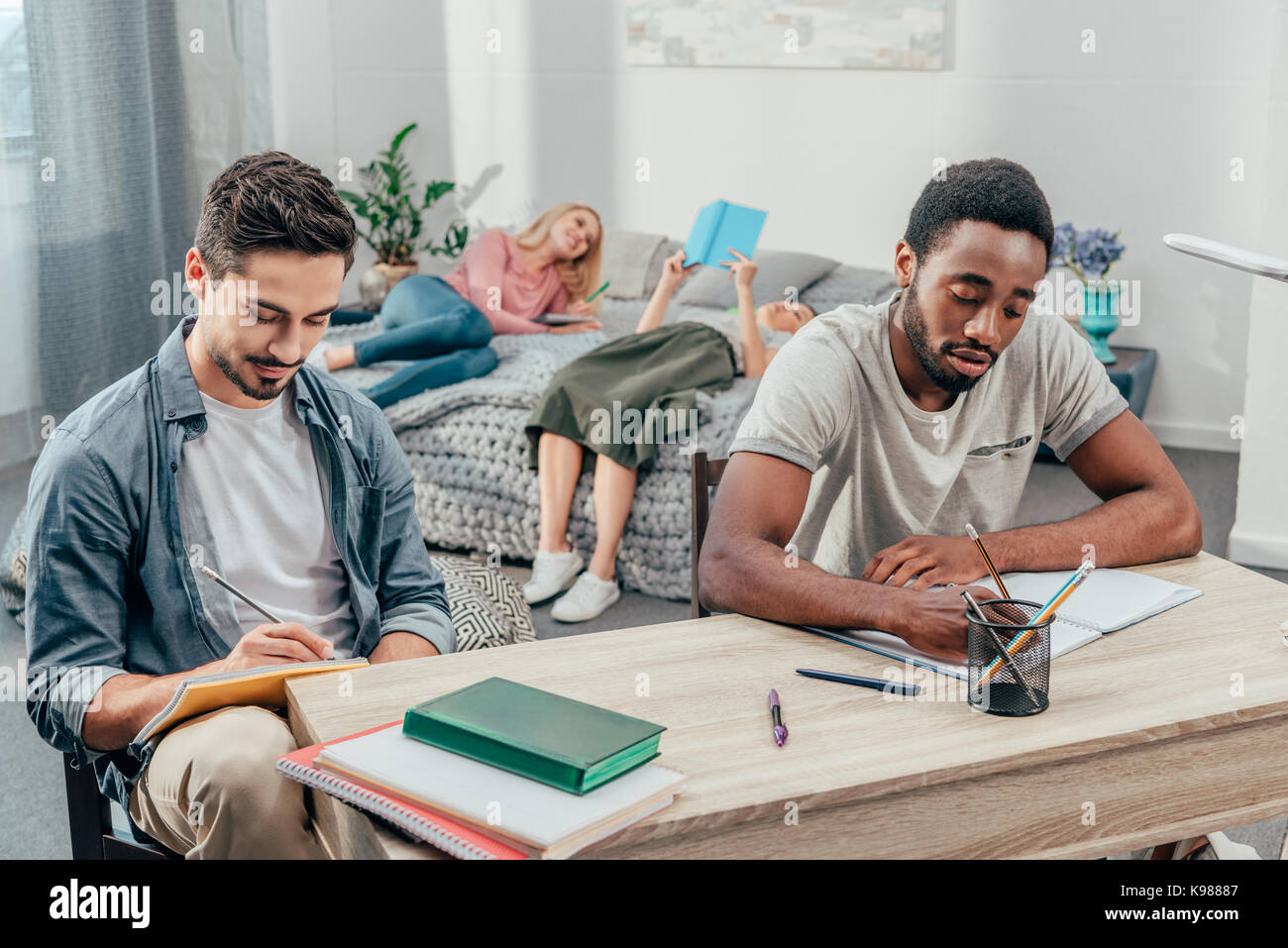 students studying at home Stock Photo - Alamy