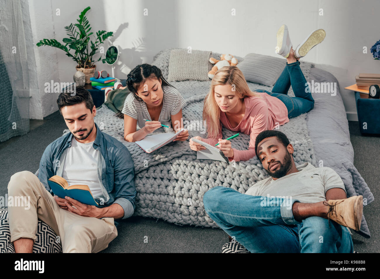 studying at home Stock Photo - Alamy
