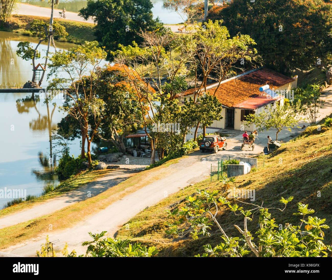 Lakeside rustic cabins and eco-lodges, Las Terrazas, pioneering eco ...