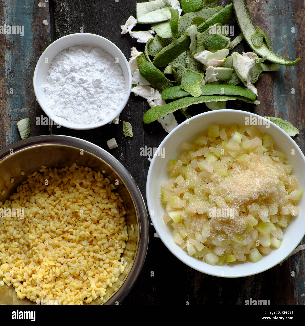 Vietnamese food for dessert, che buoi or grapefruit sweet gruel, a ...