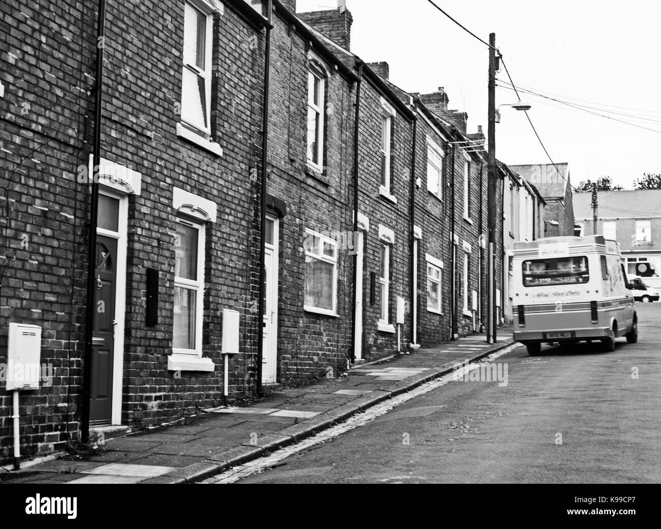 terrace street and ice cream van Ferryhill, County Durham Stock Photo ...