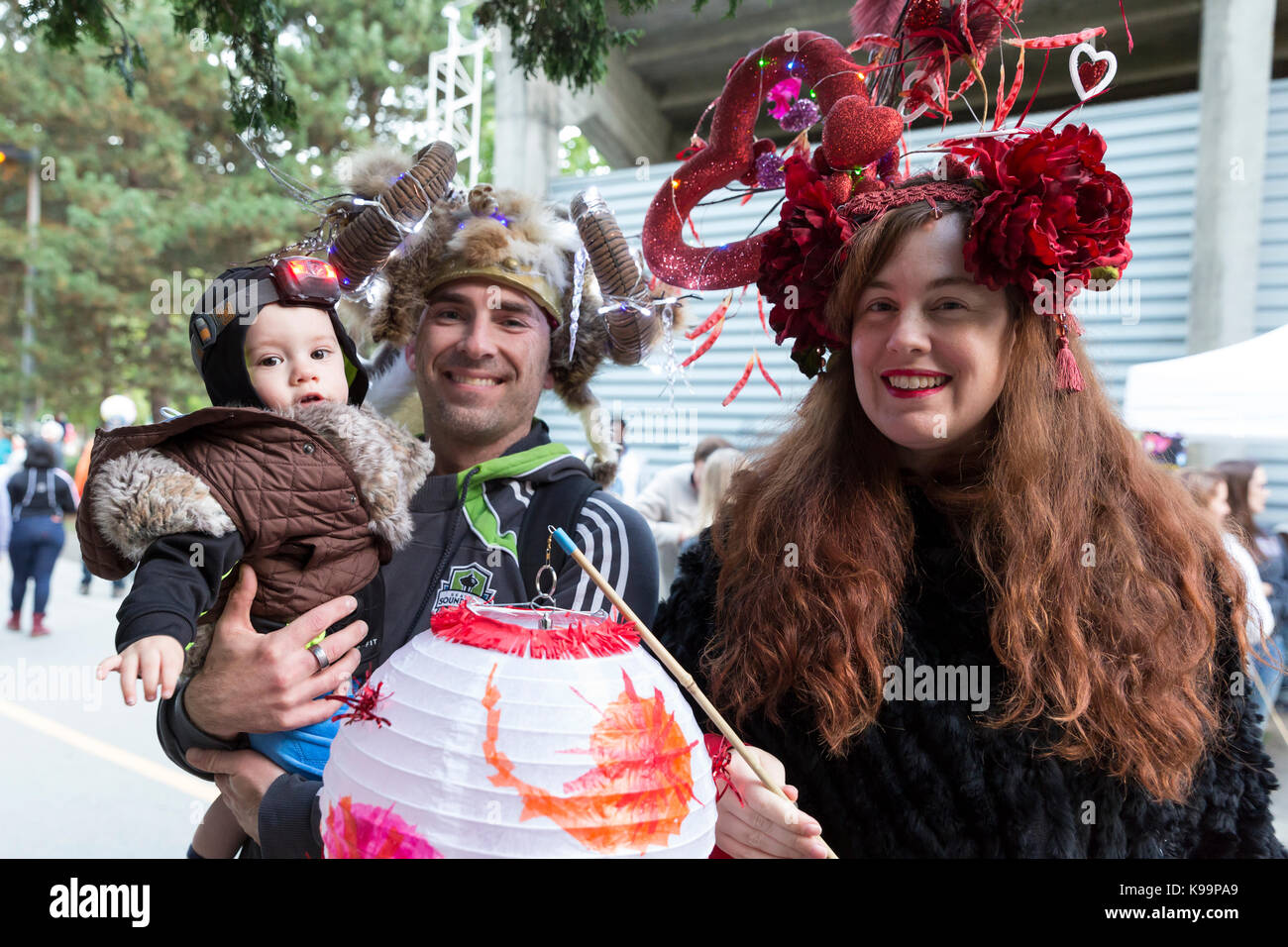 Illuminated theatre costumes hi-res stock photography and images - Alamy