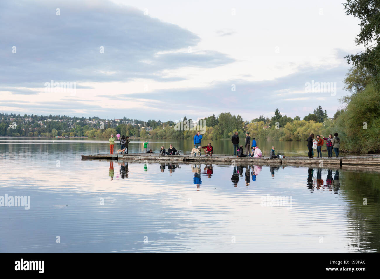 Seattle, Washington, USA. 21st Sep, 2017. Spectators gather on a dock ...