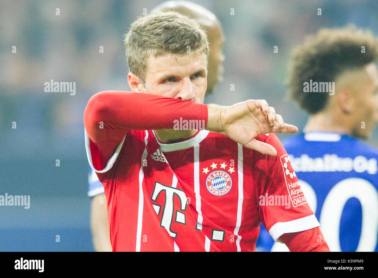 Thomas MUELLER (M ller, M) wischt sich den Mund ab, Fussball 1 ...