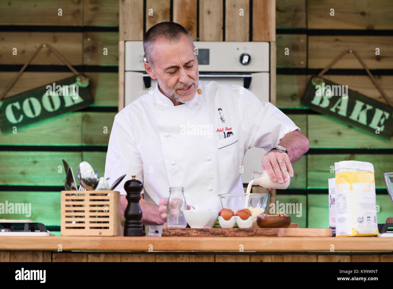 Michael roux hi-res stock photography and images - Alamy