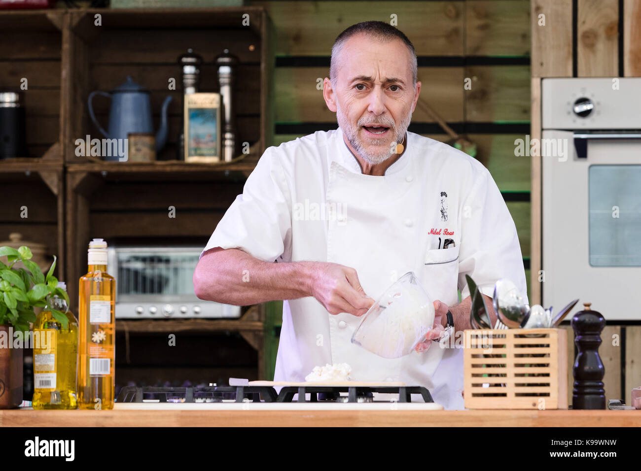 Michael roux hi-res stock photography and images - Alamy