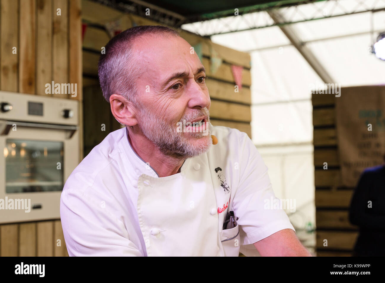 Michael roux hi-res stock photography and images - Alamy