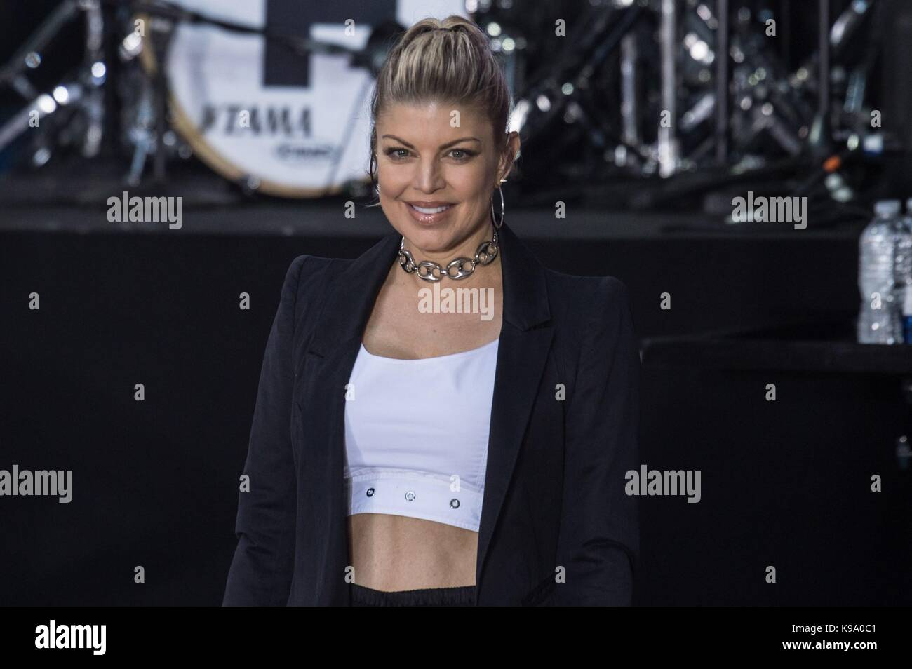 Fergie on stage for NBC Today Show Concert with FERGIE, Rockefeller ...