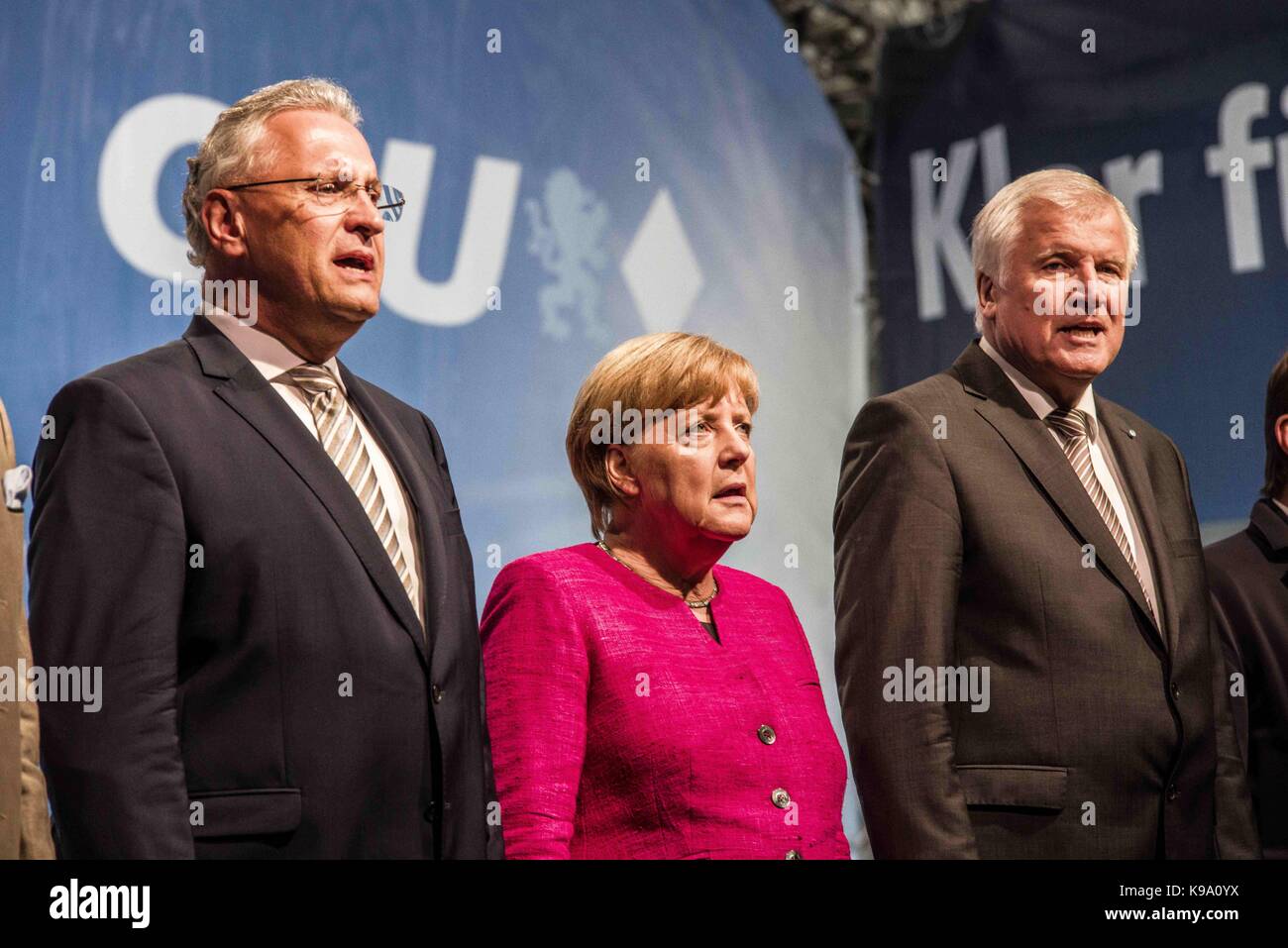 Dr. 22nd Sep, 2017. Angela Merkel and her Bavarian sister party the CSU ...
