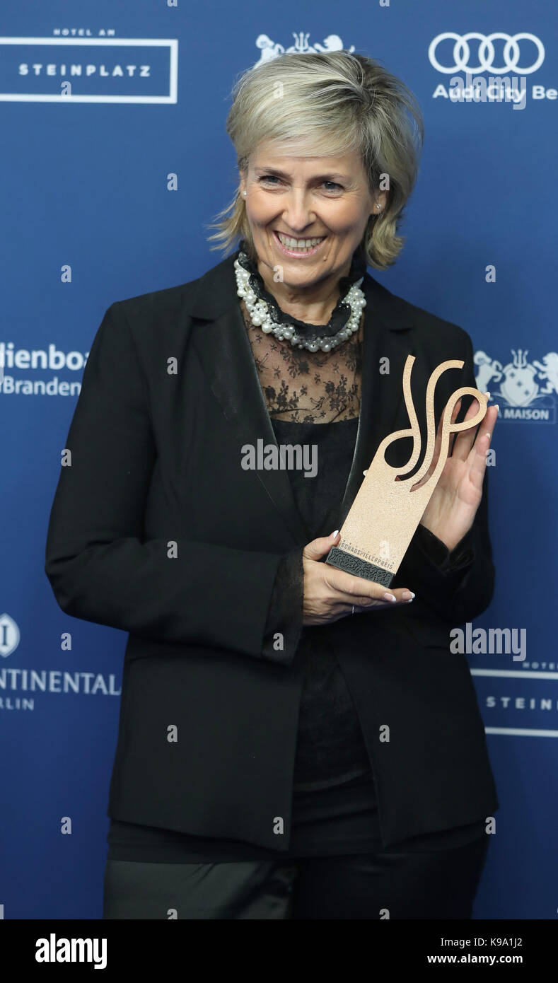 MDR intendant Carola Wille receives the Deutsche Schauspielerpreis 2017 ...
