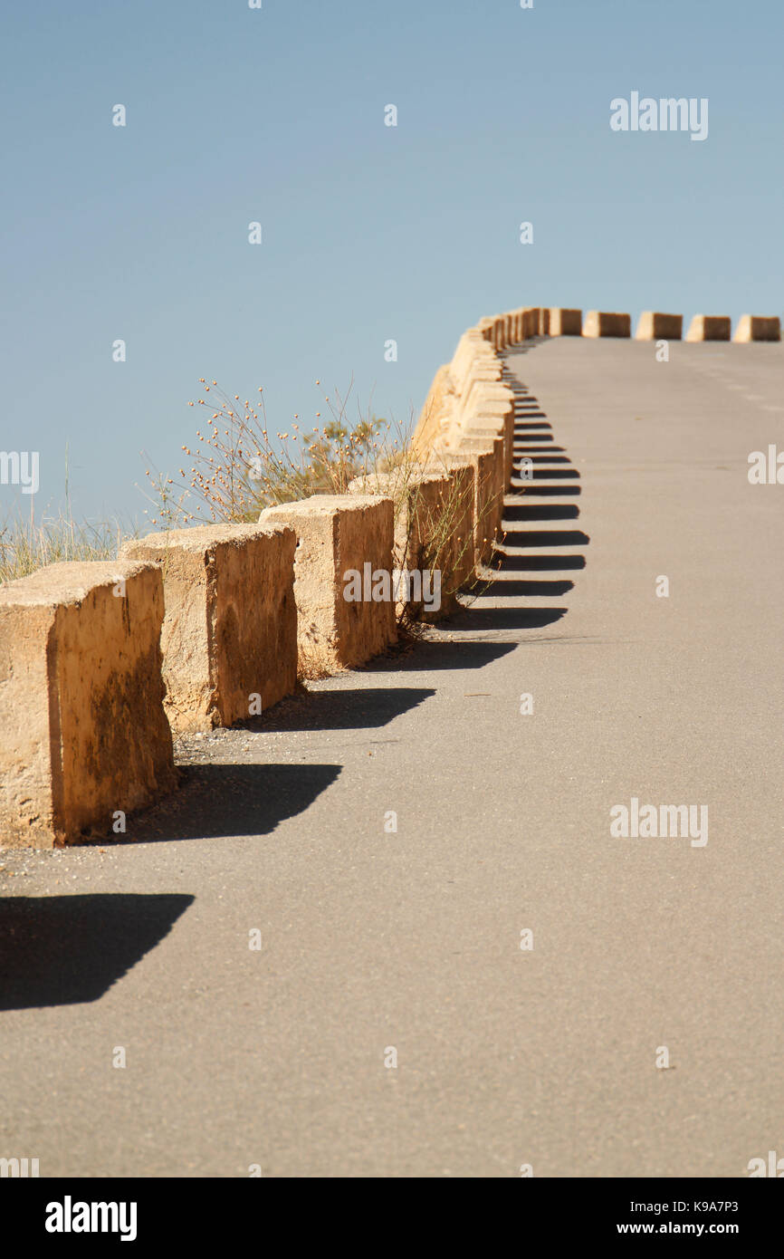 Roadside path pathway hi-res stock photography and images - Alamy