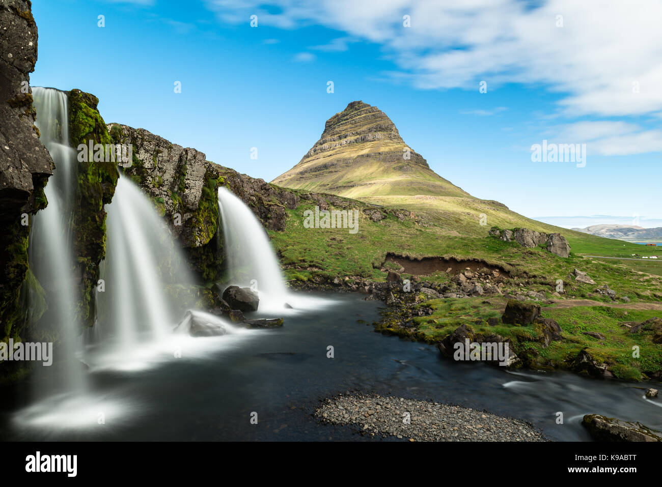 Arrowhead mountain on a summer day Stock Photo - Alamy
