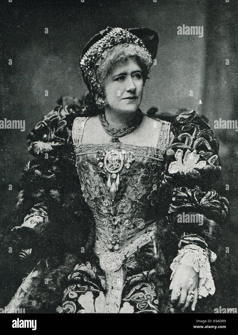 Ellen Terry as Queen Katherine of Aragon, circa 1892 Stock Photo - Alamy