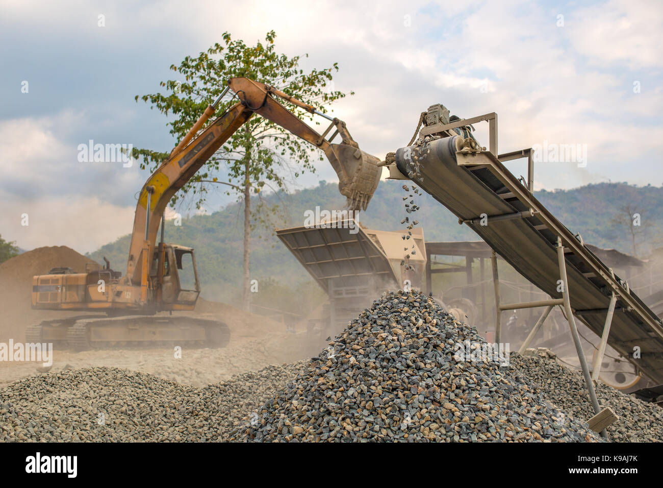 Heavy machinery at the quarry Stock Photo - Alamy