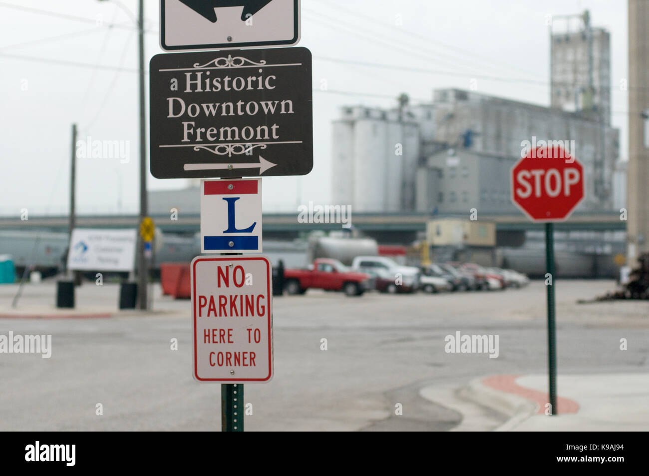 Street signs in Fremont, Nebraska, USA Stock Photo - Alamy