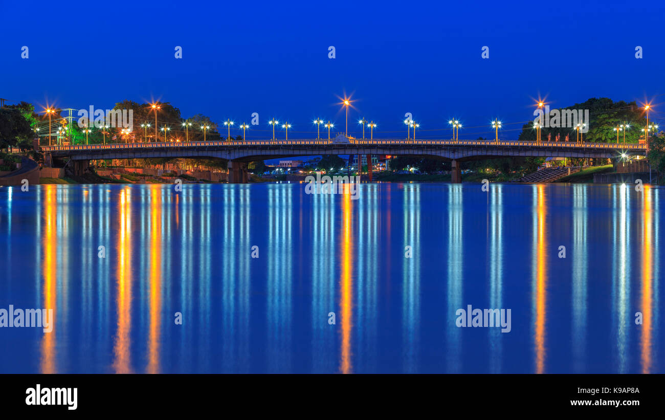 Westlake bridge hi-res stock photography and images - Alamy