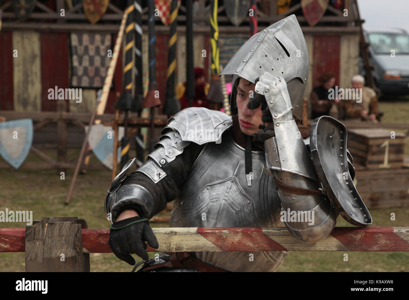 Movie scene reenactment hi-res stock photography and images - Alamy