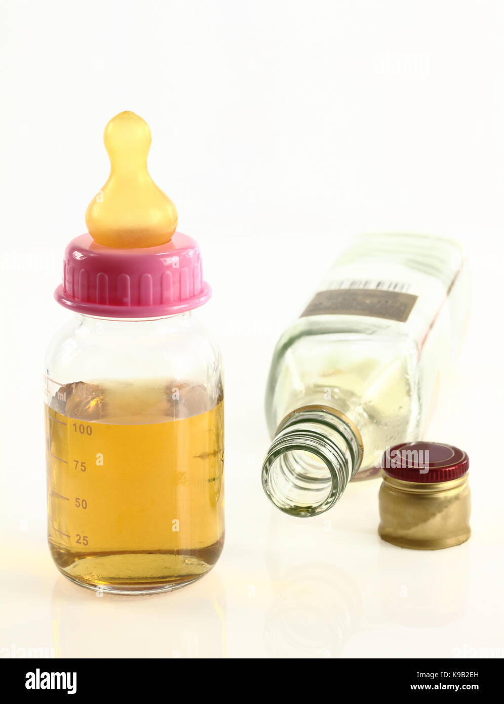Maternity and alcohol Stock Photo - Alamy