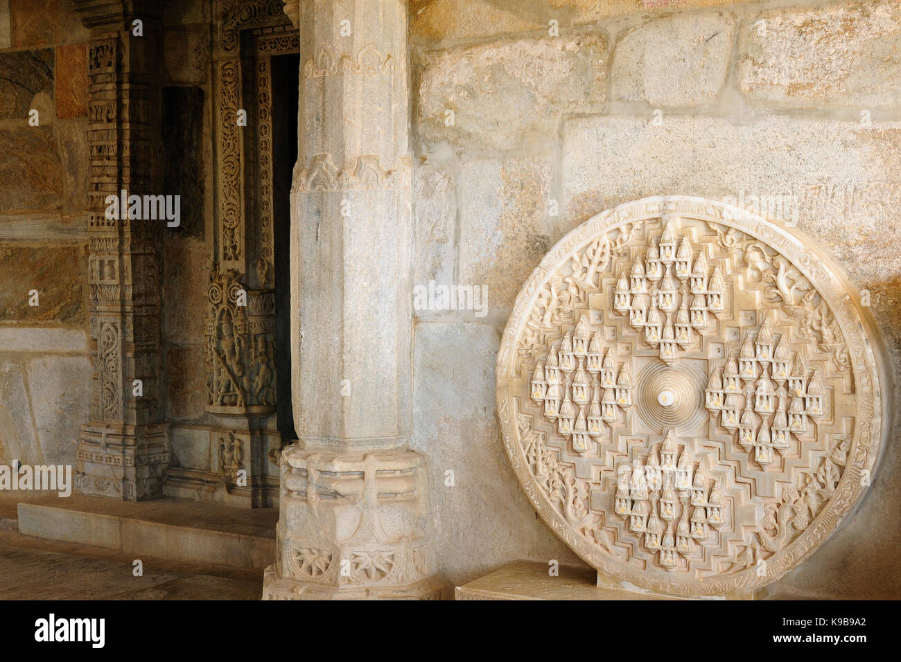 View inside the Jain Rangamba Mai Mandir Temple in Ranakpur, Rajasthan ...